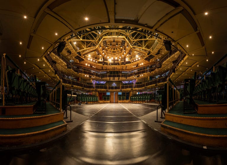 Theatre History - Royal Exchange Theatre