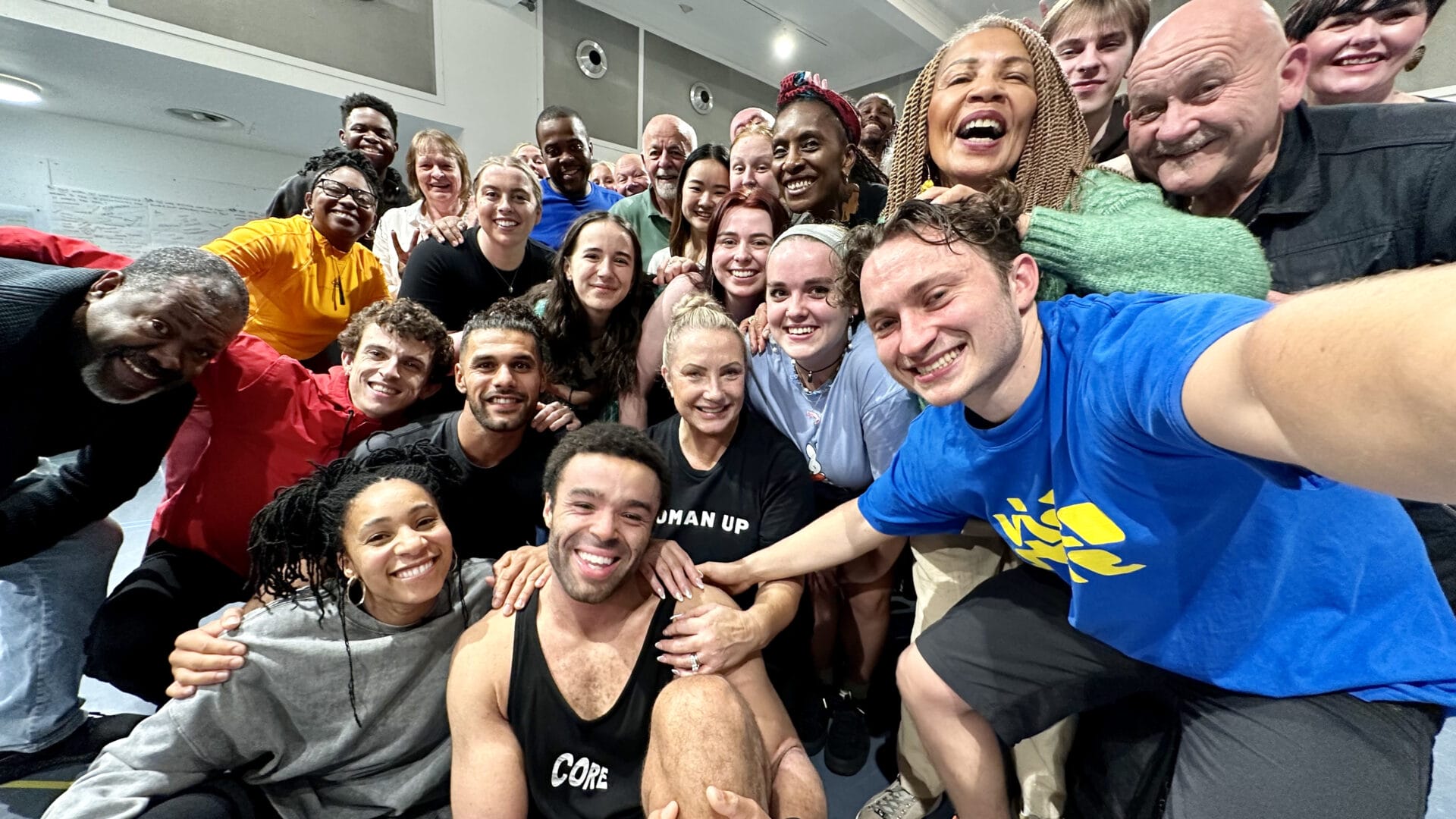 Romeo & Juliet Cast and the Supernumerary Company - Royal Exchange Theatre